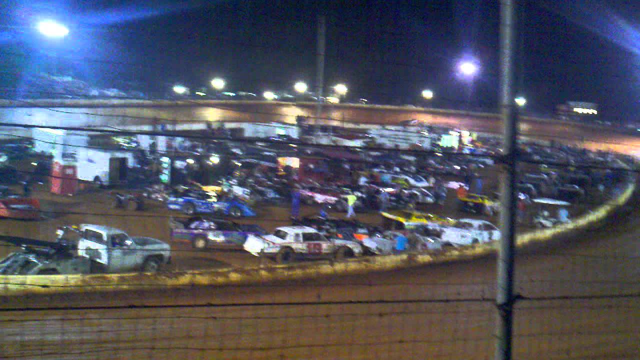 Austin dillon at north ga speedway quailfiying - YouTube