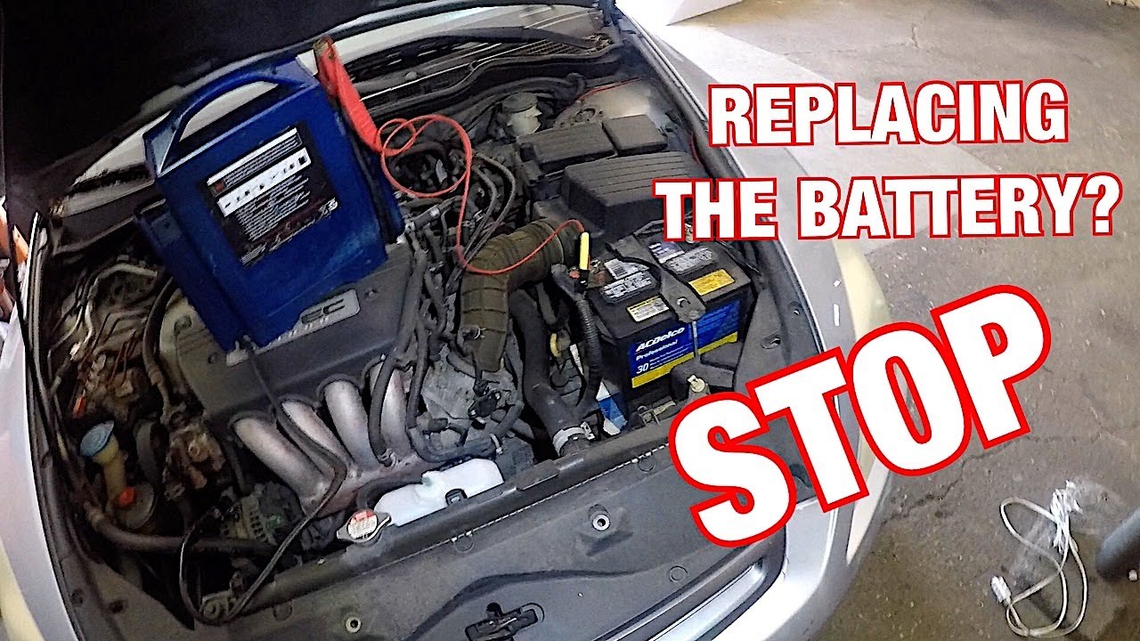 Backing up power before changing batter on any car - YouTube