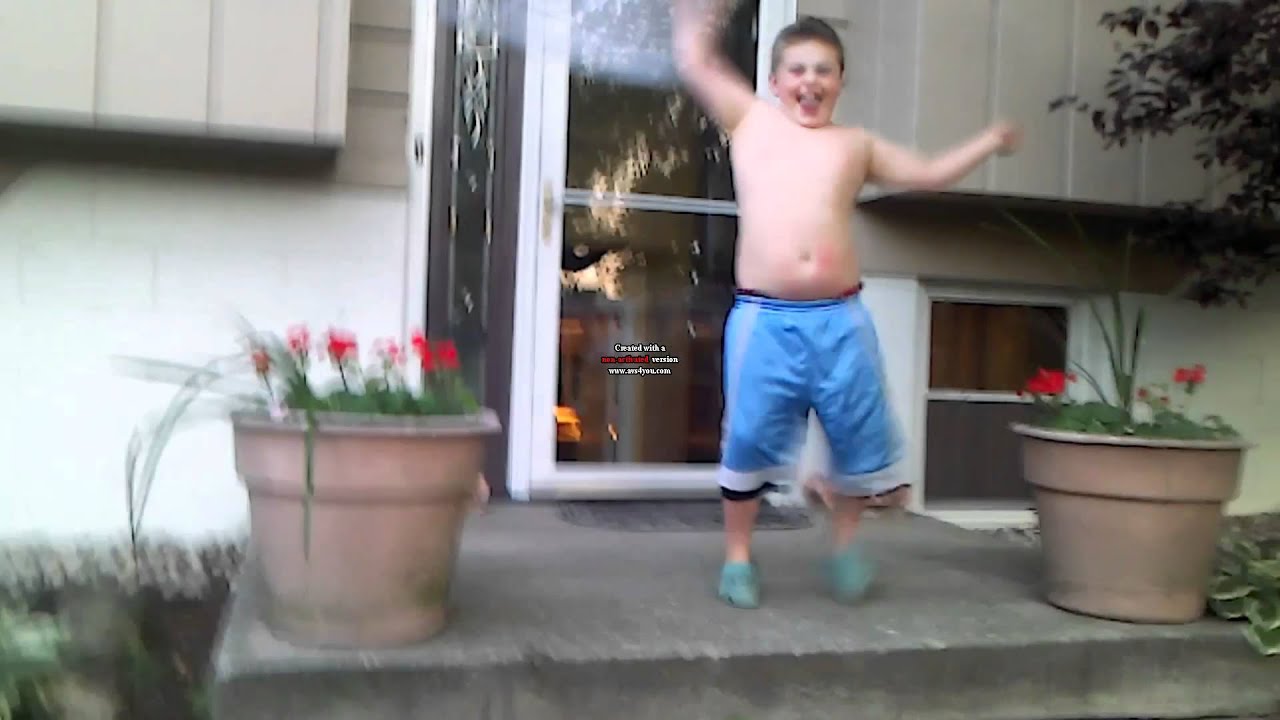 LMFAO - Im Sexy And I Know It (FAT BOY DANCE) - YouTube