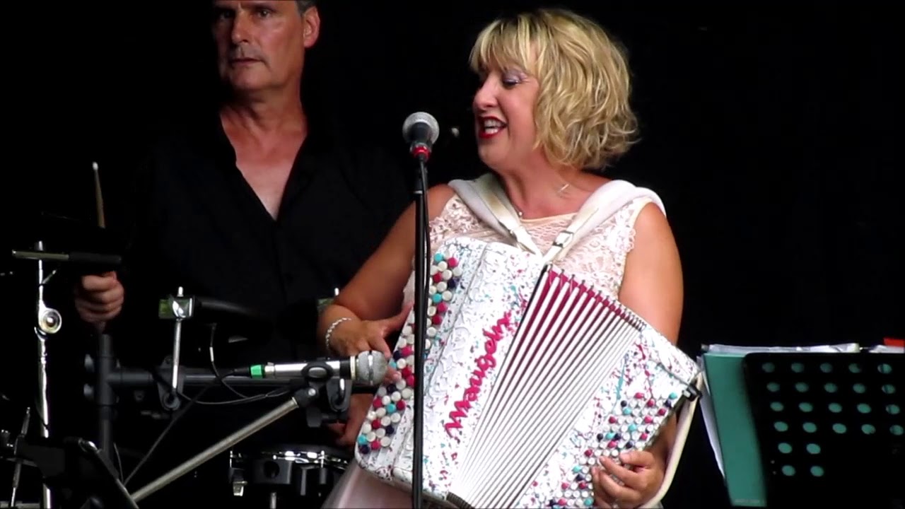 Laure FORESTIER Gencay 2018 - YouTube