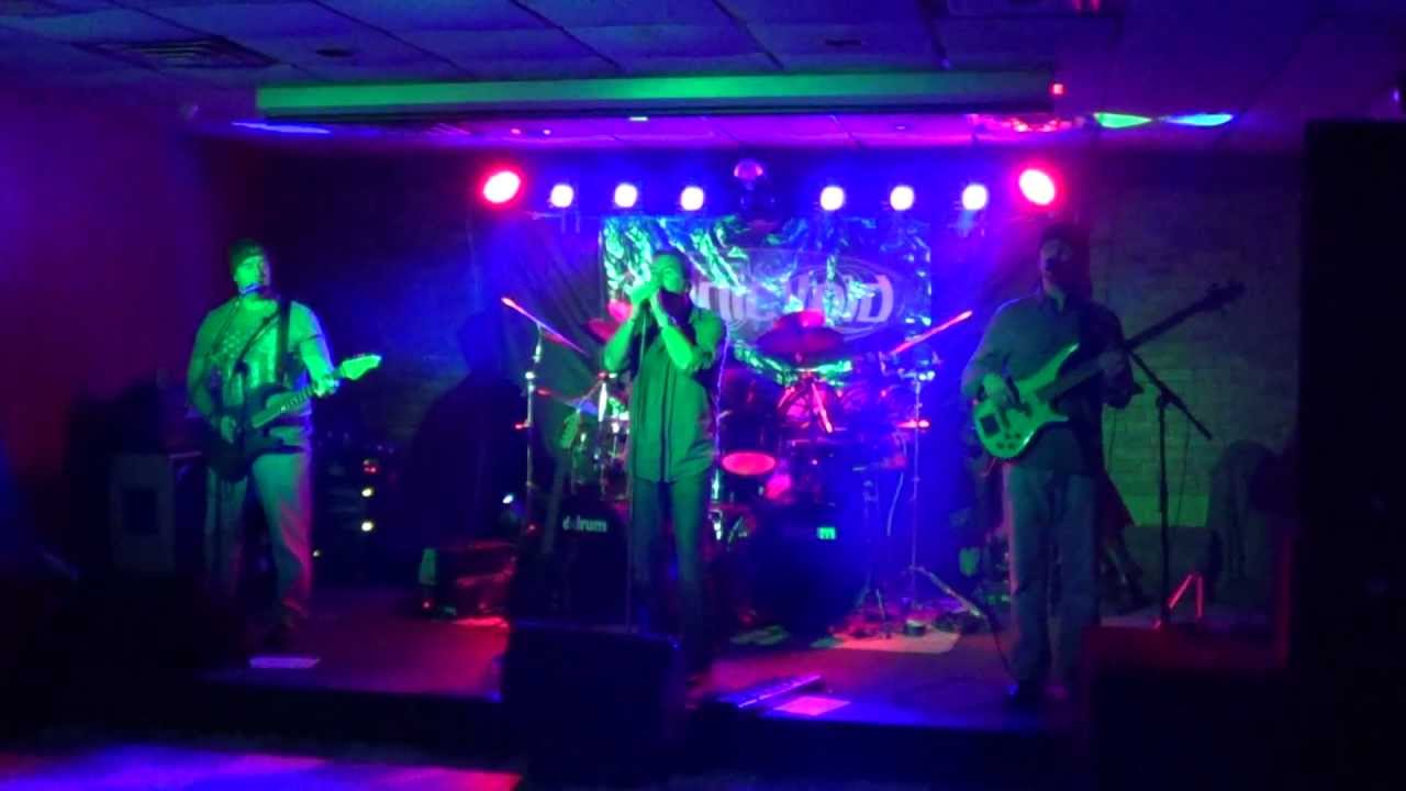 Sonic Void - Eau Claire Band performing Fat Bottom Girls - YouTube