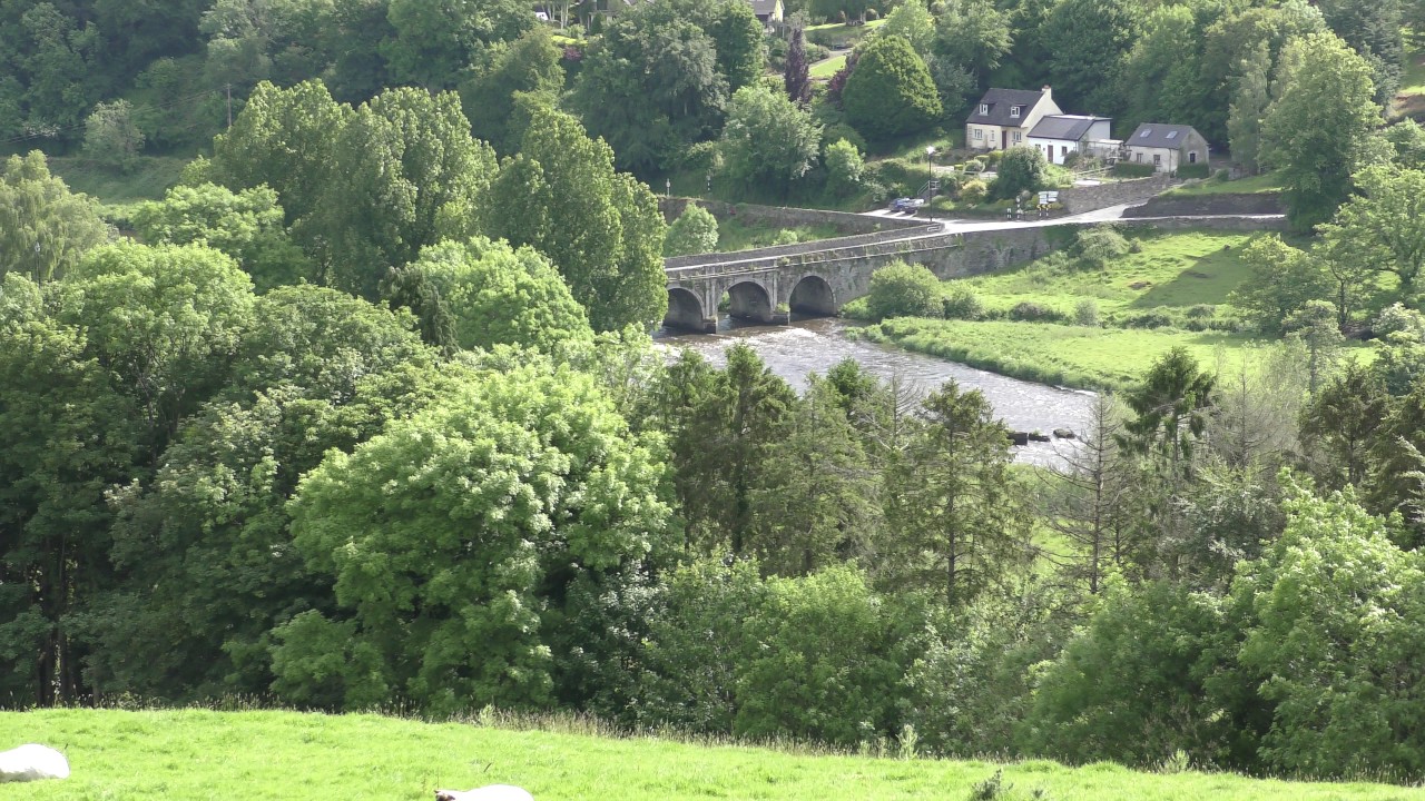 Inistioge Bridge and river - YouTube