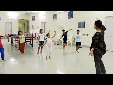 Meri Pyari Ammi || kids Basic Dance || Video || Mothers day || Dance For Mom  || Sush Choreography