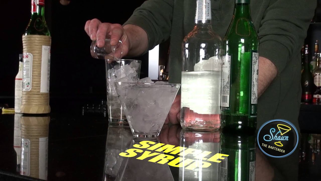 How to make a Silver Cocktail - YouTube