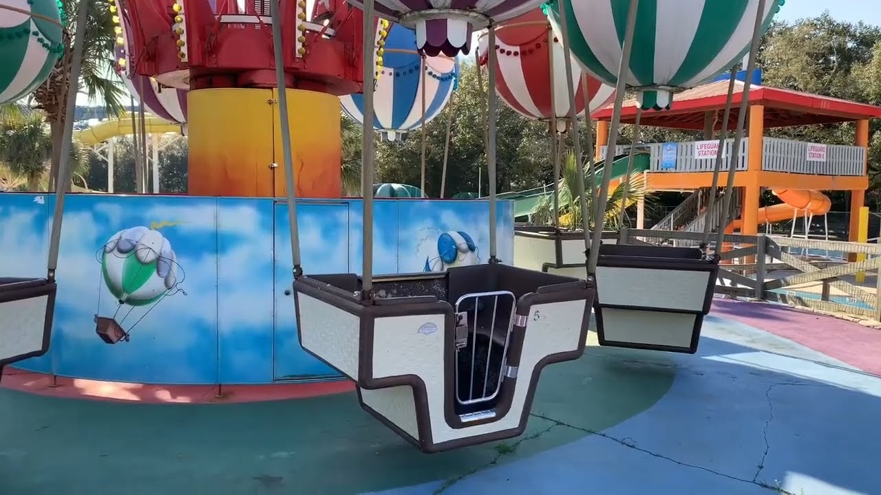 Exploring an Empty Sam's Fun City | Looks Creepy and Abandon - YouTube