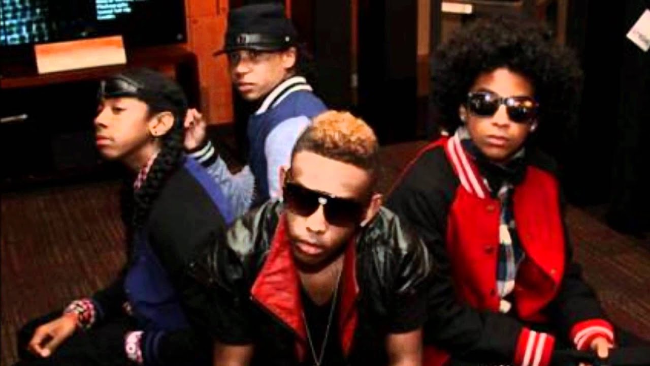 Mindless Behavior Christmas with my girl - YouTube