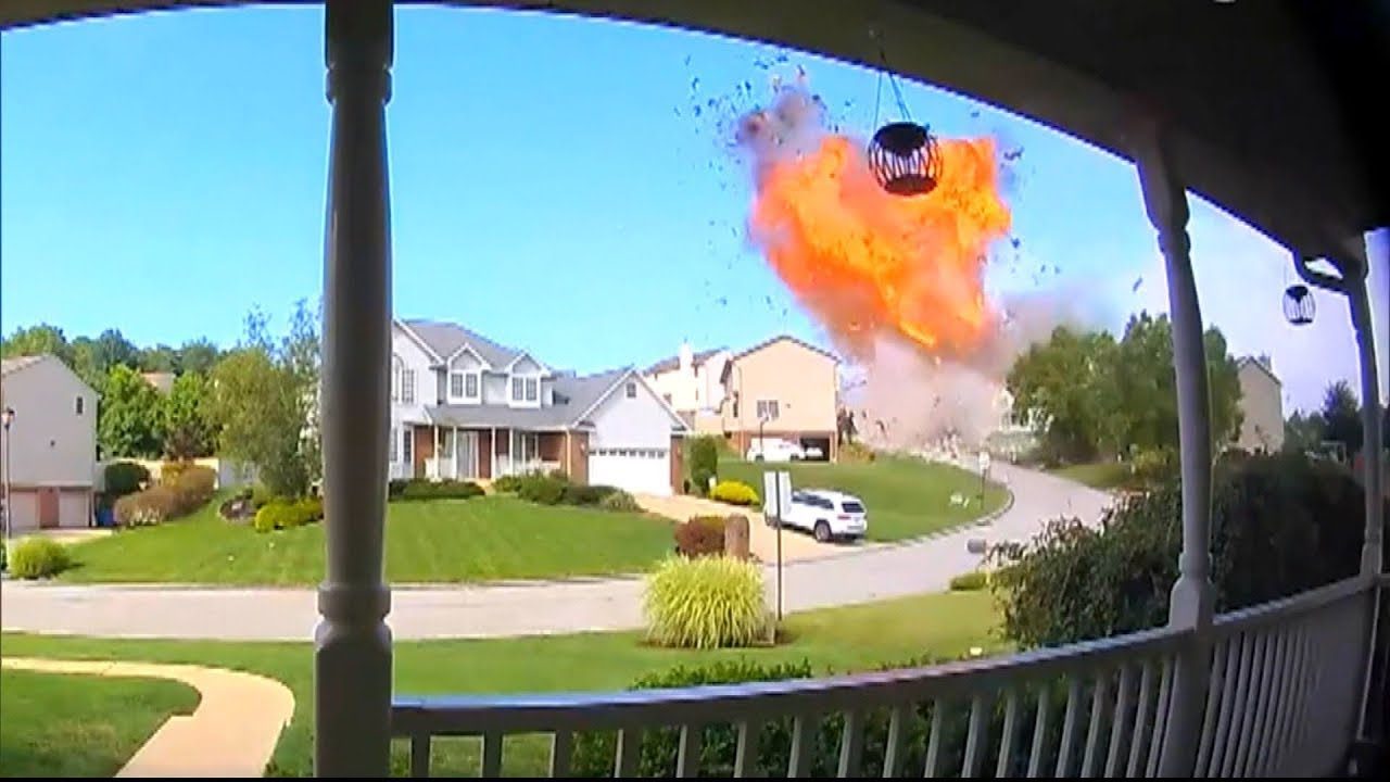 Man survives Sidewalk Large Explosion - YouTube