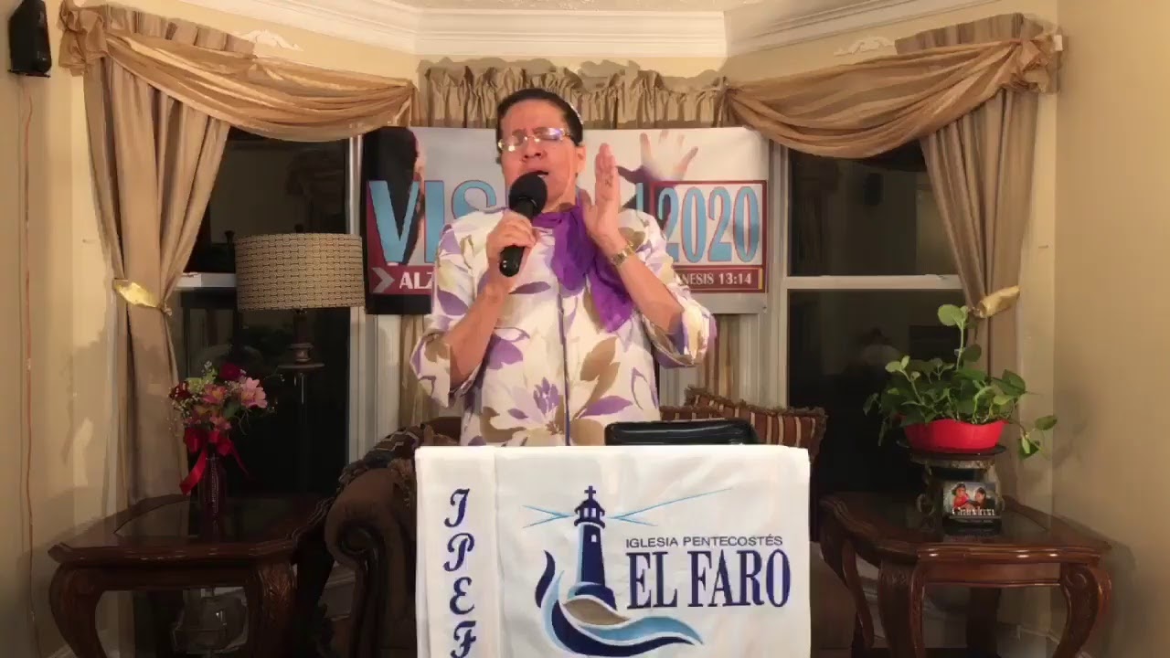REV. Lydia Ayala Anunciando el Evangelio de Cristo - YouTube