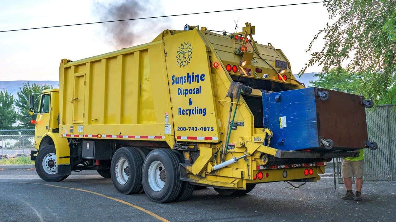 Volvo WX64 - Heil Formula 5000 Rear Load Garbage Truck - YouTube