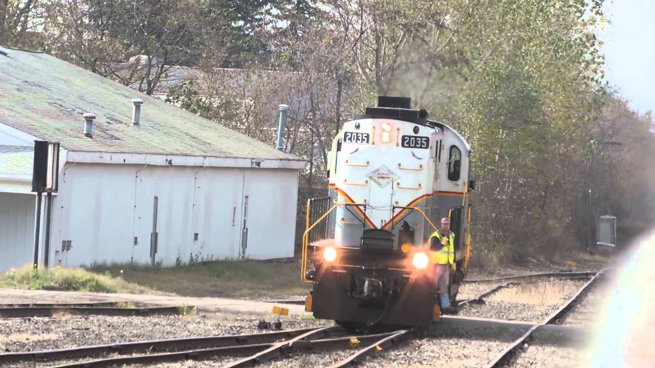 Medina Railroad Museum Fall Foliage Excursion With ALCO RS-32 #2035 10 ...
