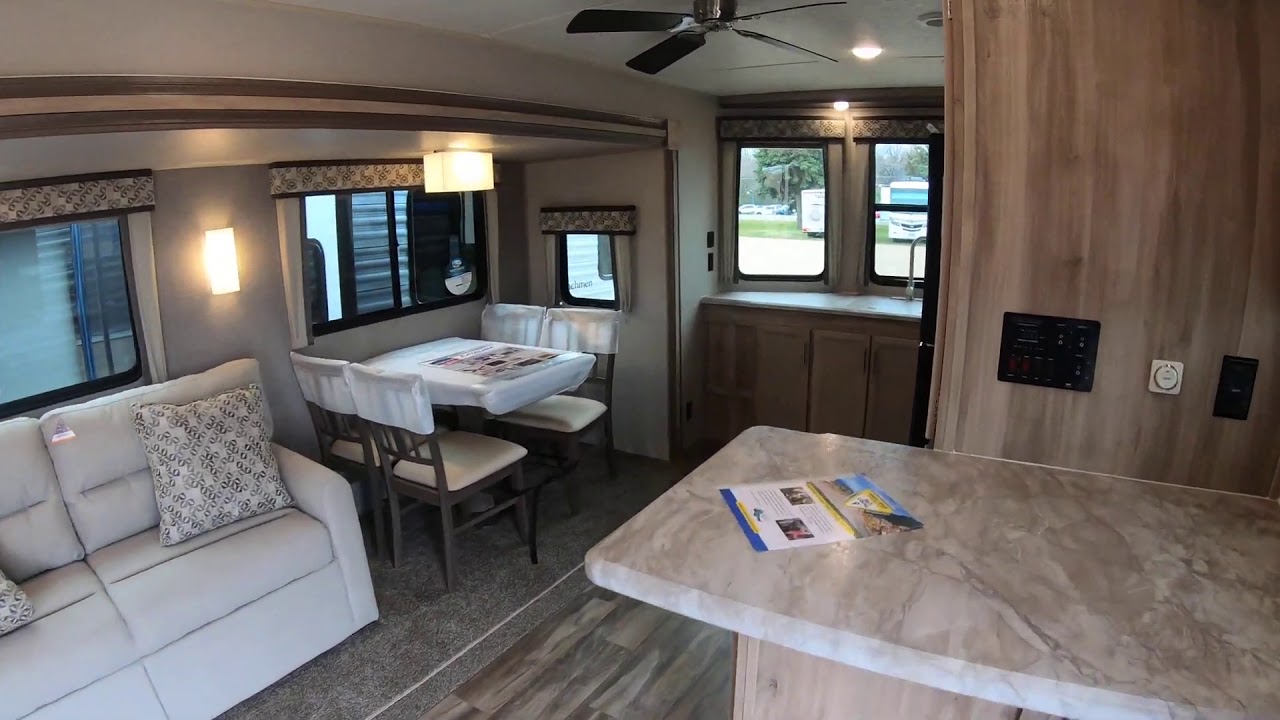 2020 COACHMEN CATALINA DESTINATION 33FKDS - YouTube