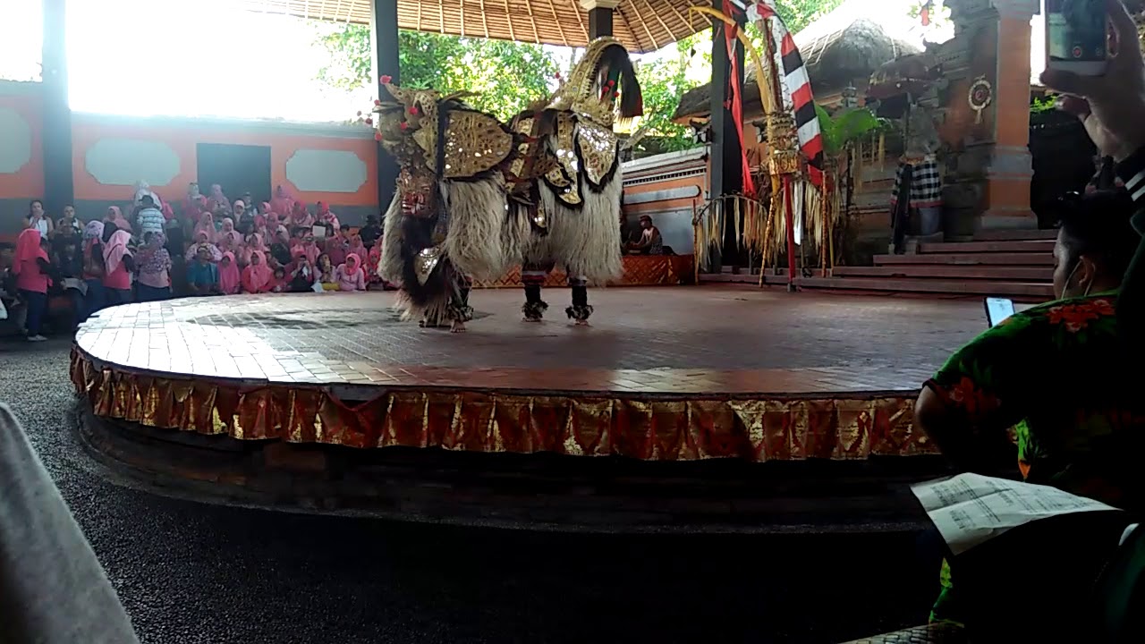 Tarian reok @bali - YouTube