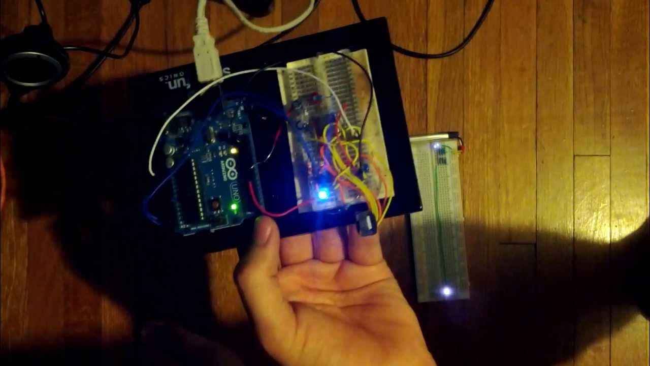 Infrared Robotic Tracking Using Wii Sensor + Arduino - YouTube
