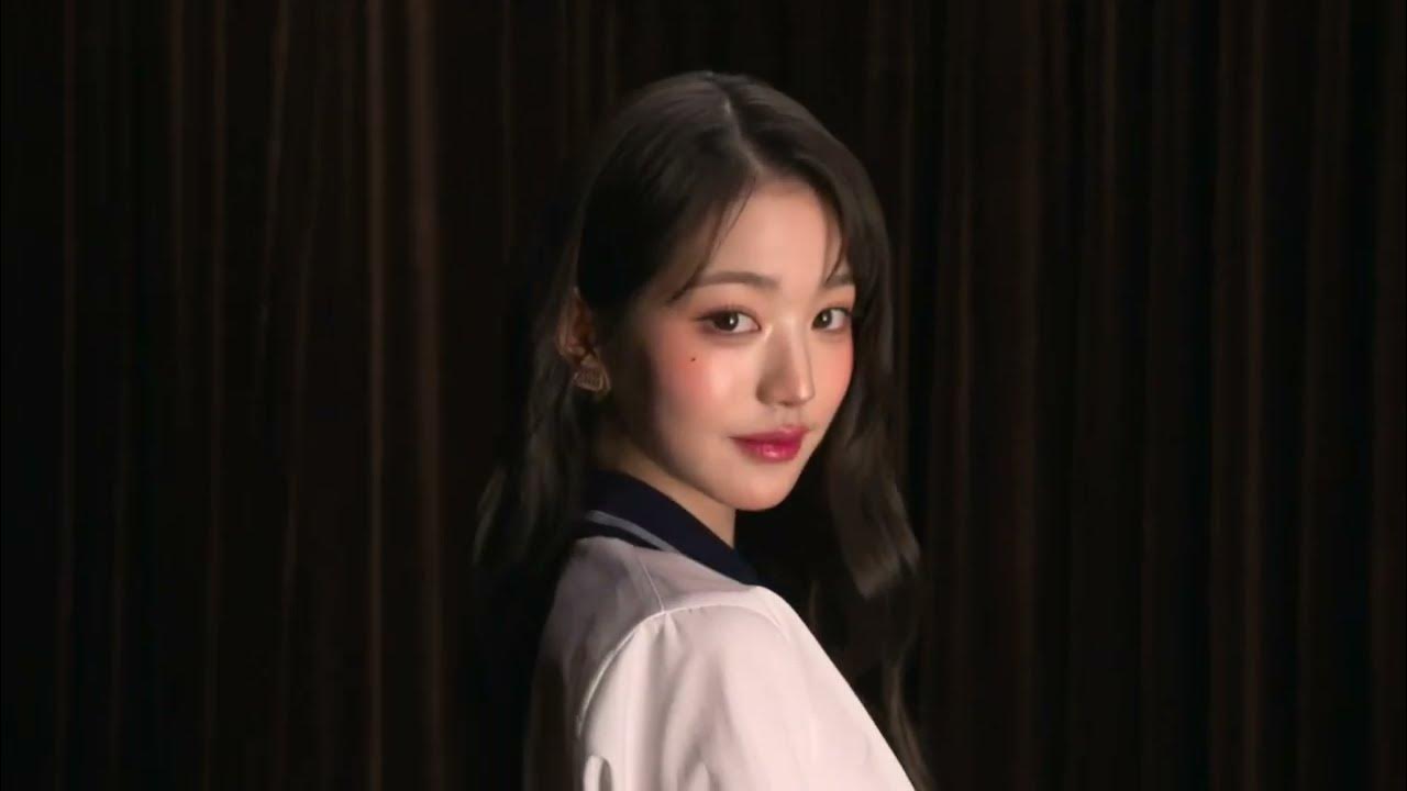 Miu Miu Fall/Winter 2024 Fashion Show - Jang Wonyoung (장원영) - IVE (아이브) / IZ*ONE (아이즈원) (2024.03 ...