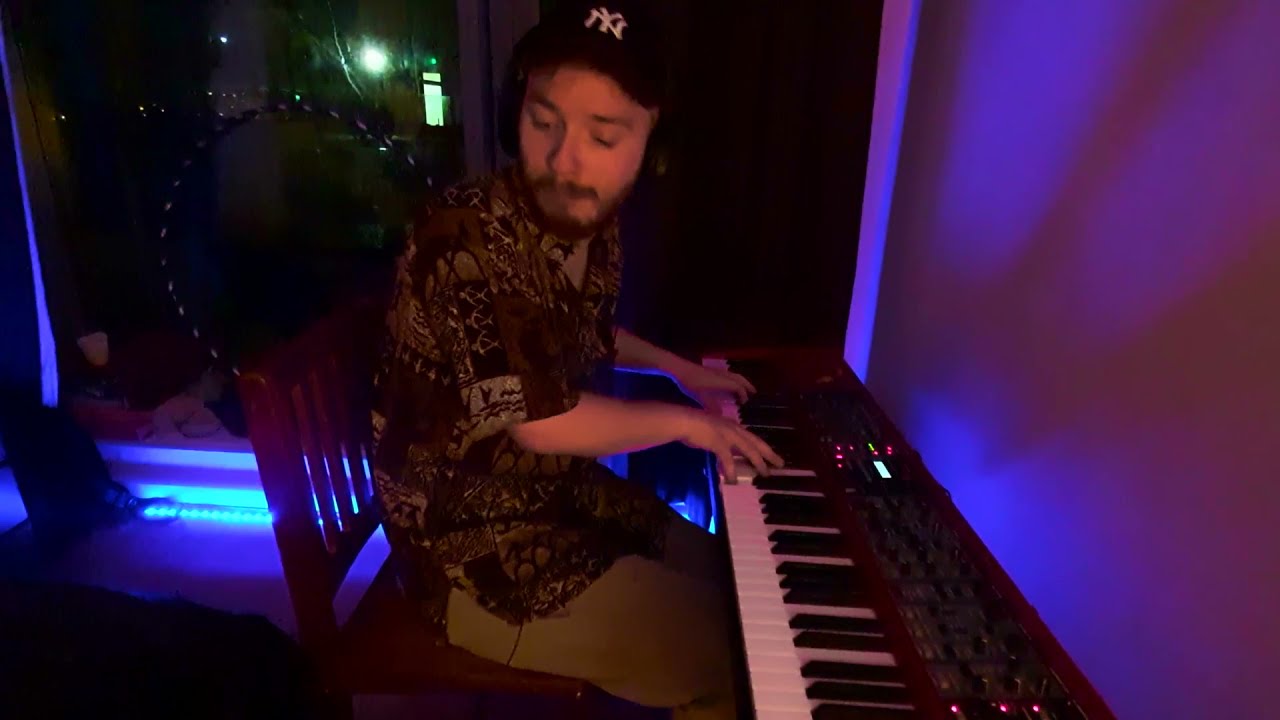 Amber Mark - Mixer // Conor Broderick Piano Cover - YouTube