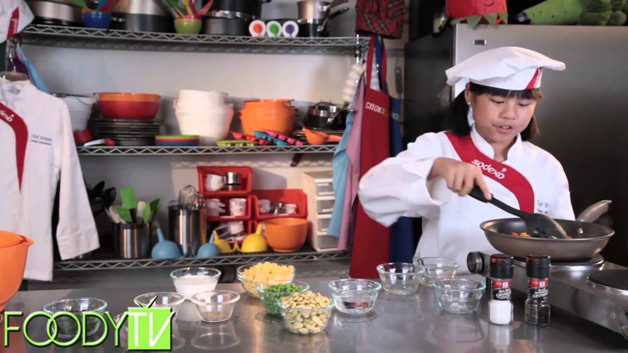 Cook Time with Remmi - S1 Ep.4 - Sweet Summer Corn Succotash - YouTube