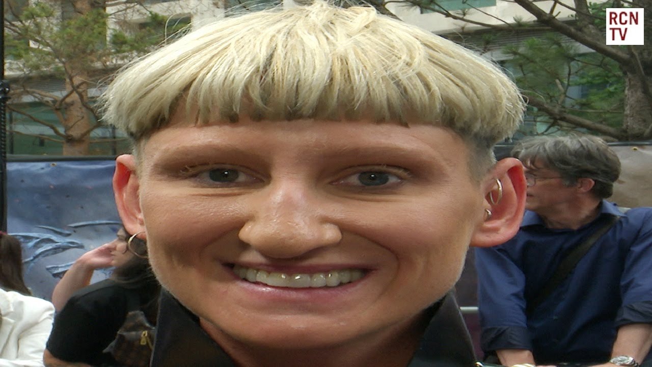 Cal Watson Interview The Witcher Season 3 Premiere - YouTube