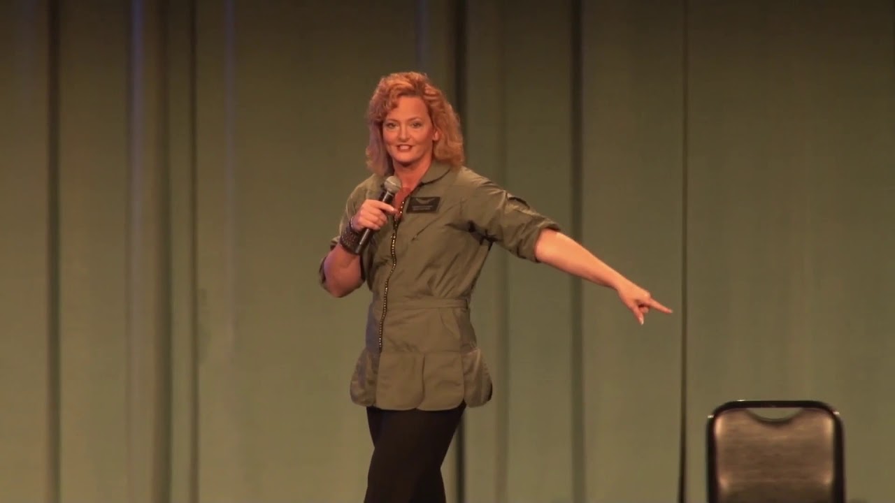 Make Leadership Simple | Keynote Speaker Elizabeth McCormick Shows you ...