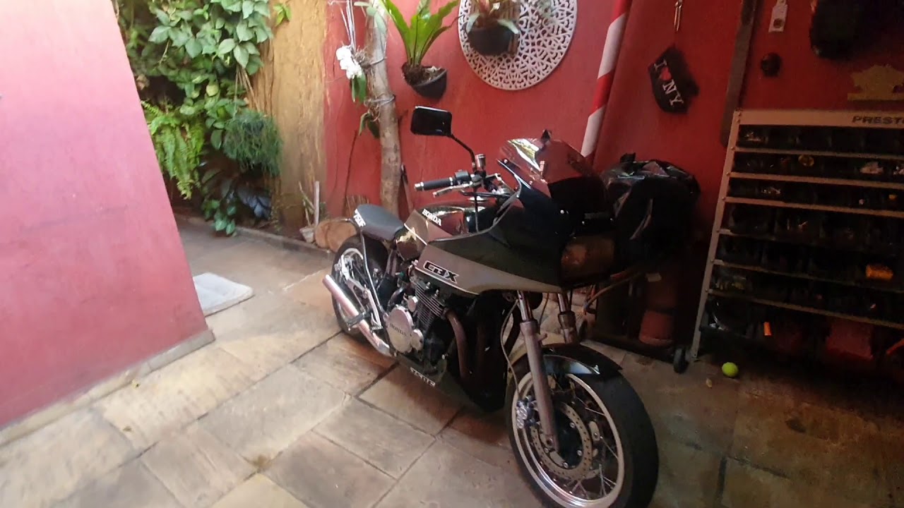 7 Galo CBX 750 F - Reforma Customizada - YouTube