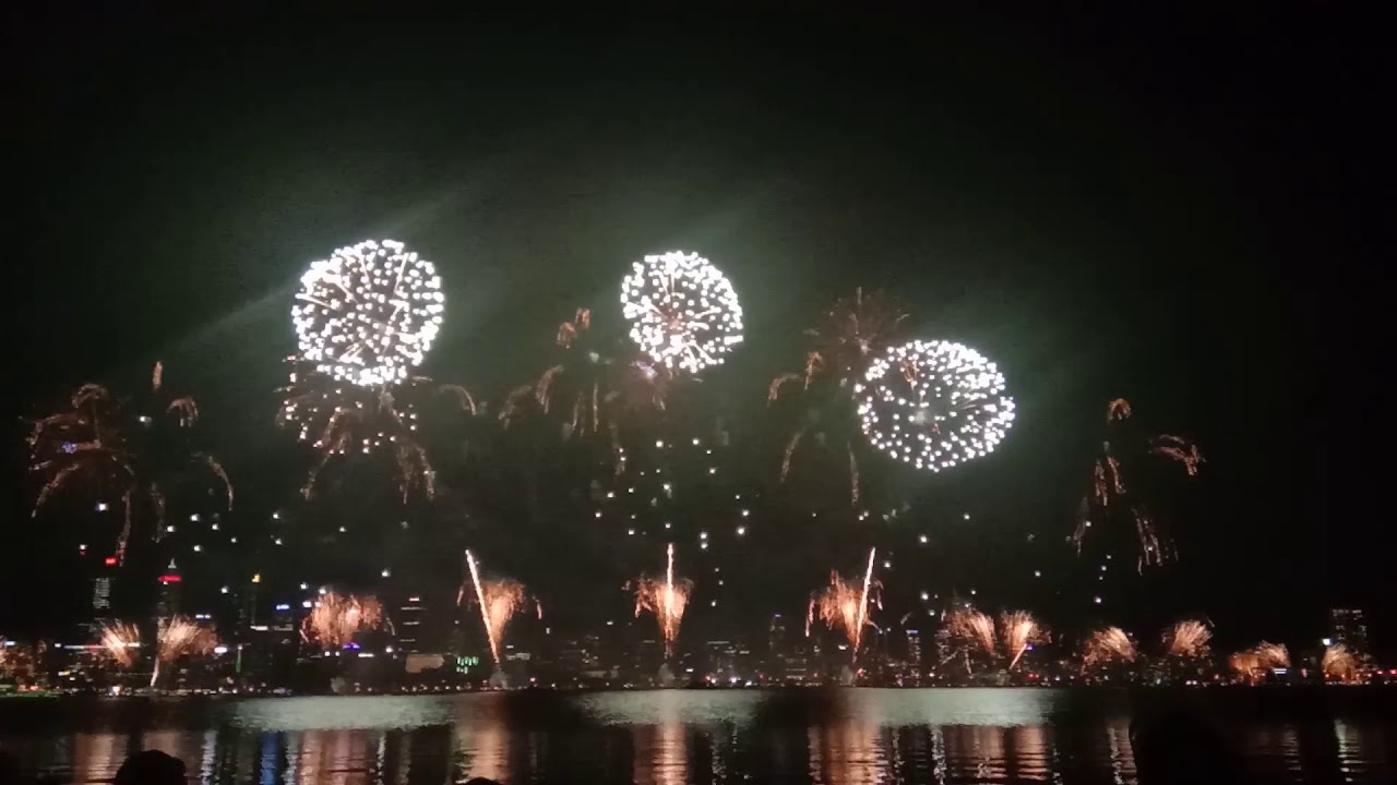Australia Day Celebrations Perth 2020 | Fireworks - YouTube