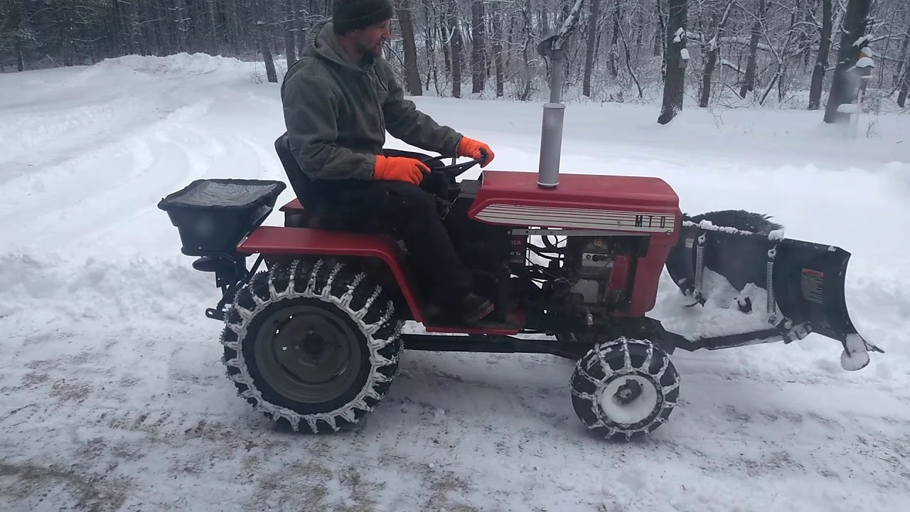 Garden tractor 1973 MTD Farm King 990 plowing snow. - YouTube