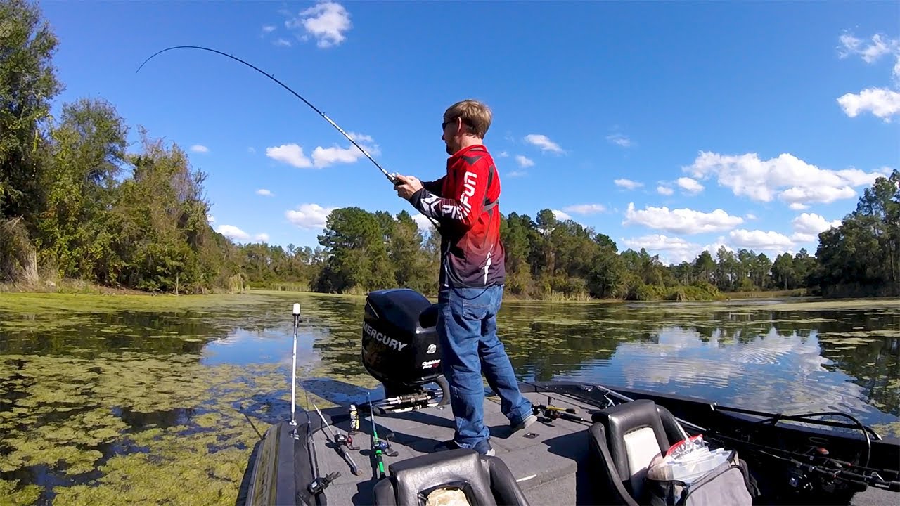 Fishing Super SECRET HIDDEN LAKE - YouTube