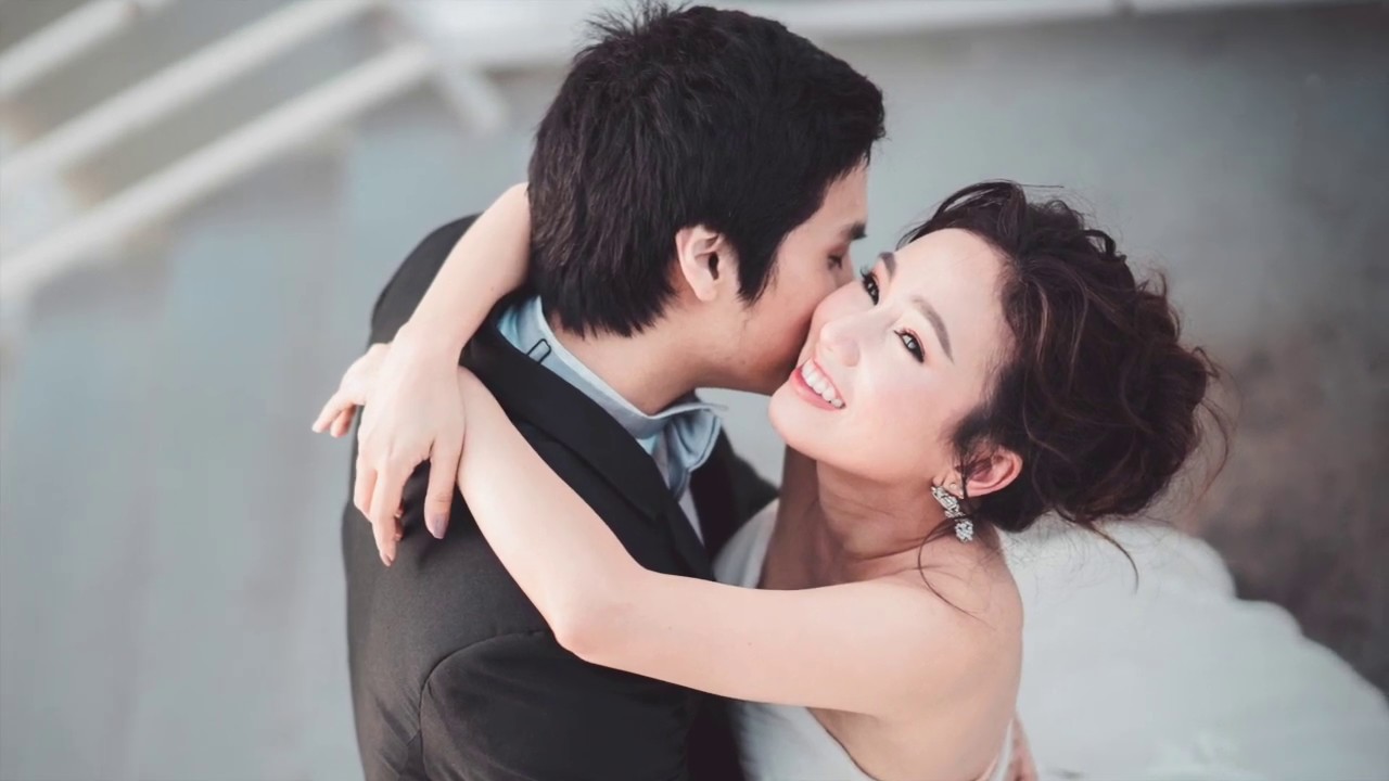 Em & Poon wedding Presentation - YouTube