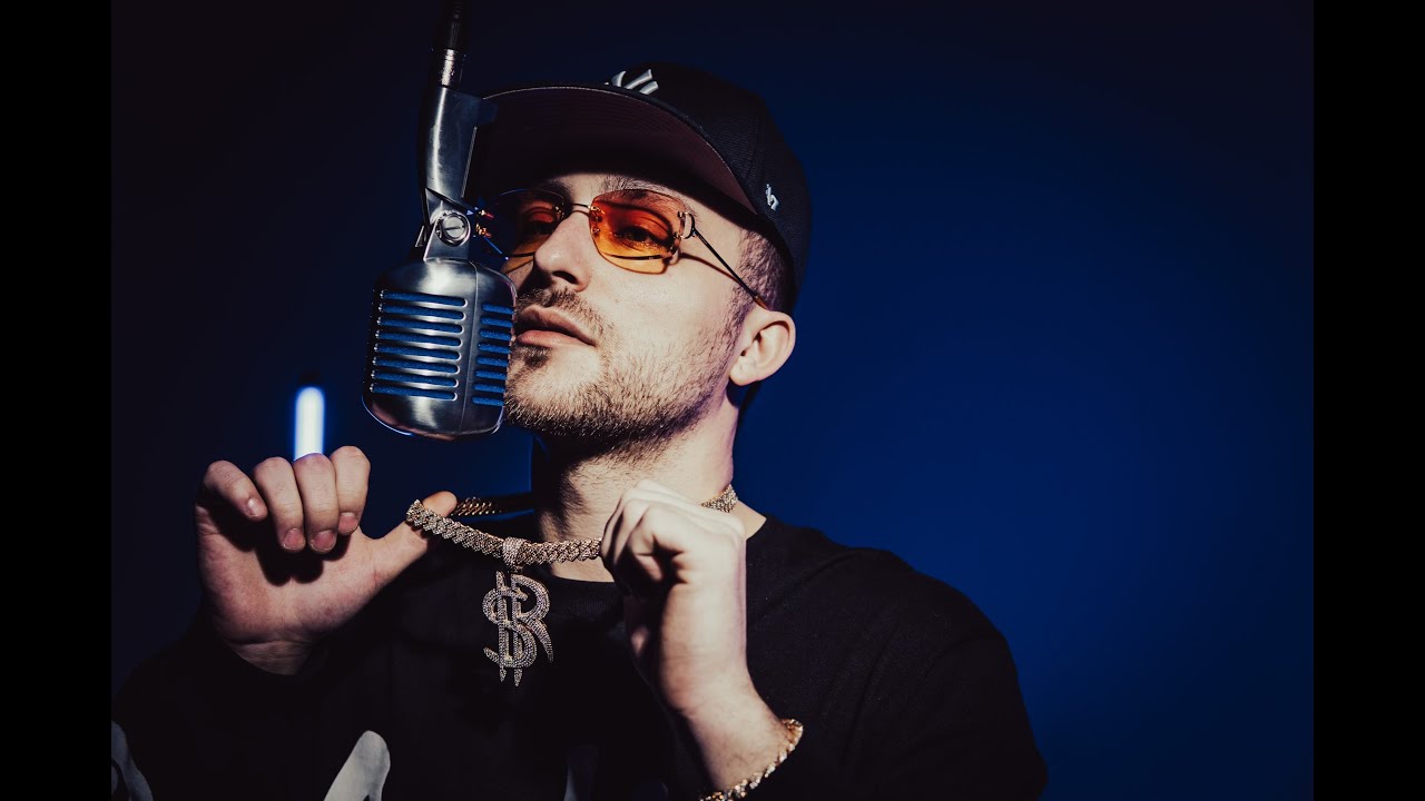 Jake Strain - Bars & Flows (Performance Video) - YouTube