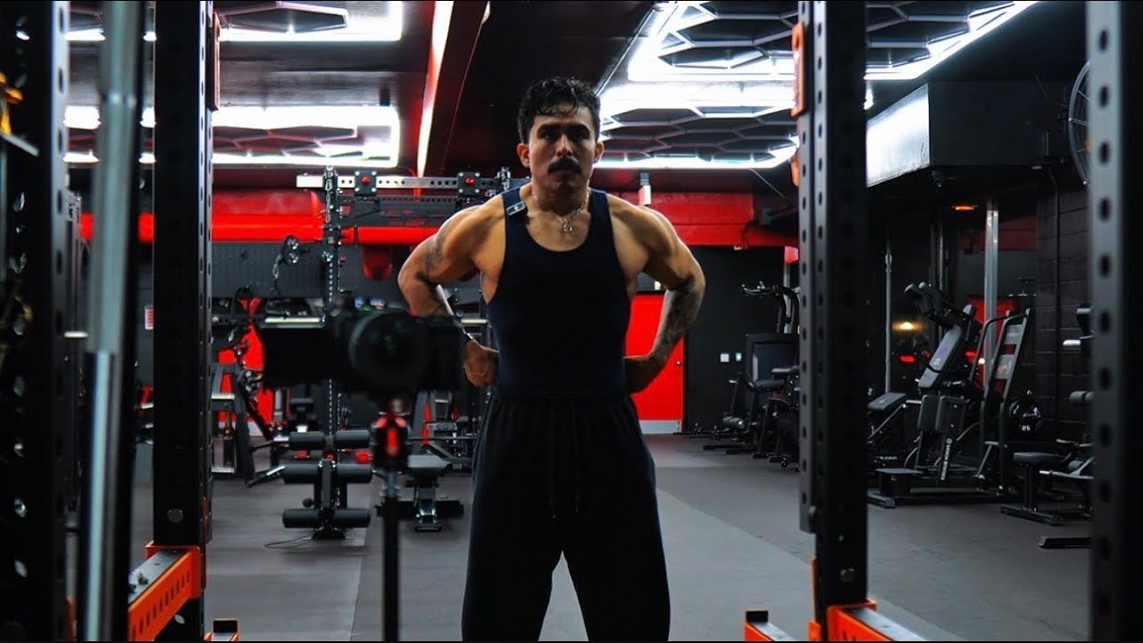 Shredding Season Day 13: Massive Back & Shoulder Pump - YouTube