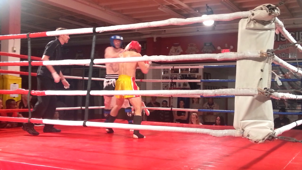 2012-12-01 Muay Thai Blake Weigel (Calgary CAN) Vs Ian Hildebrand ...