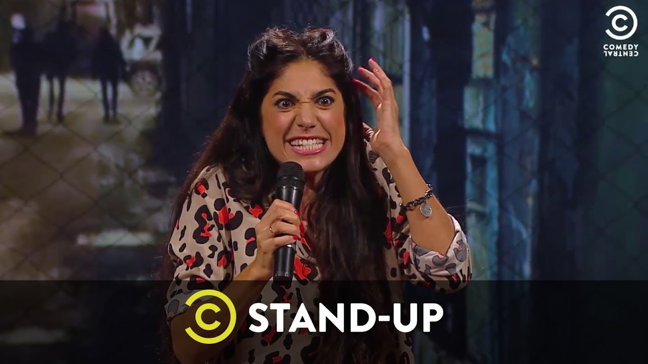 Connie Ballarini @ #StandupEnComedy - Una puntita de Stand Up - YouTube
