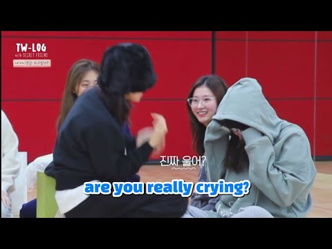 Jeongyeon CRYING while reading Nayeon' letter for her *wholesome* - YouTube