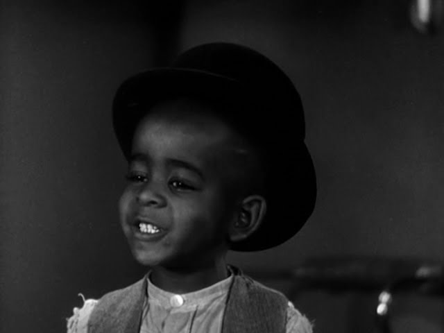 Little Rascals Shorts: Bargain Days - YouTube