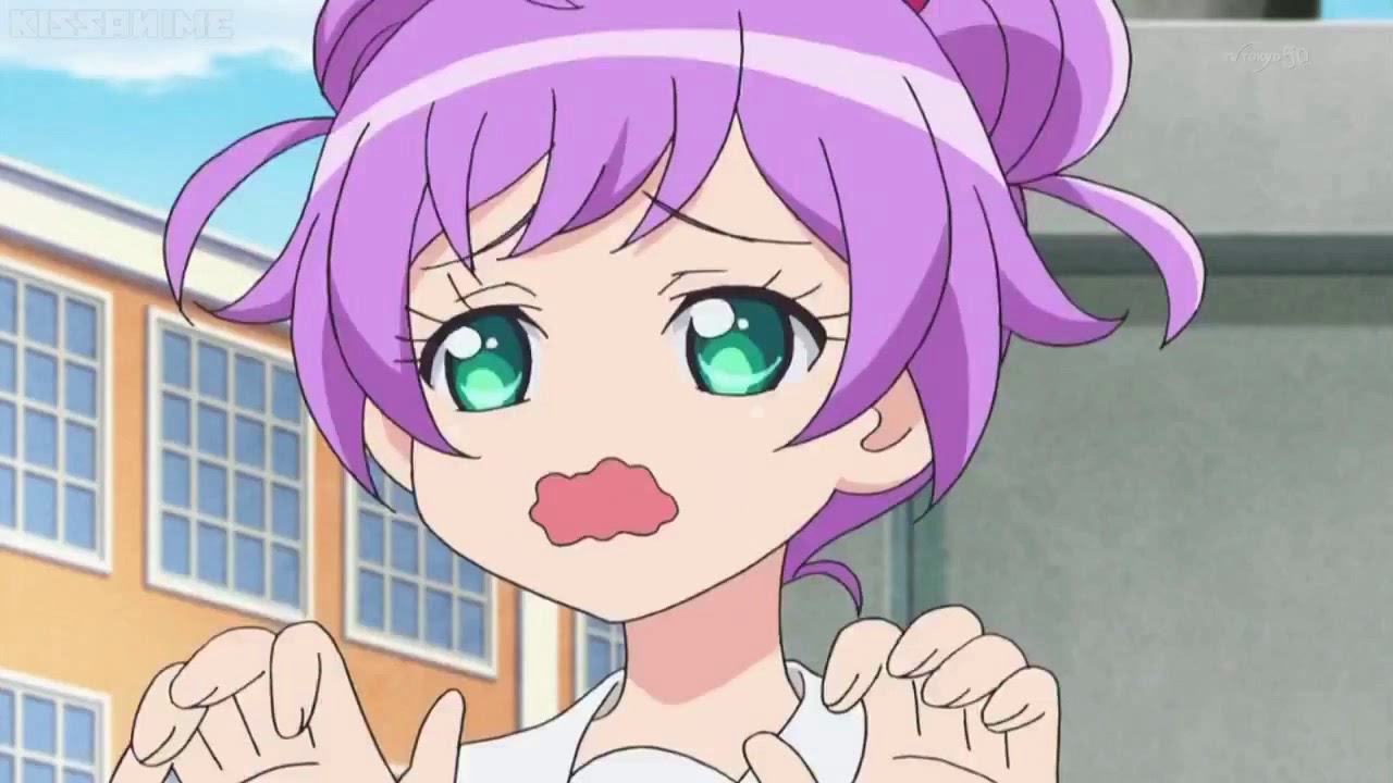 Laala Sneezes - YouTube