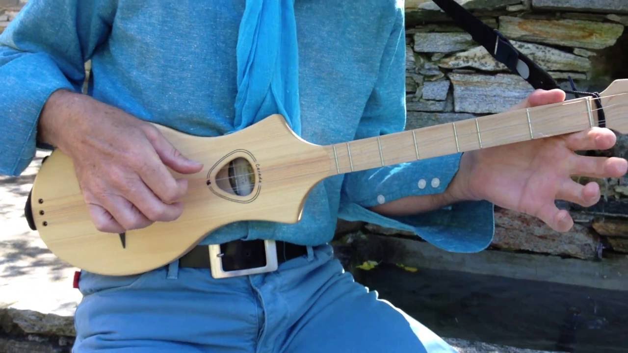 René spielt das Instrument Merlin Seagull - YouTube