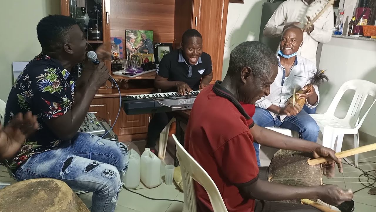 SUUNA BEN AZEEMU DIPO BY PAUL KAFEERO LIVE CULTURAL INSTRUMENTS WITH ...