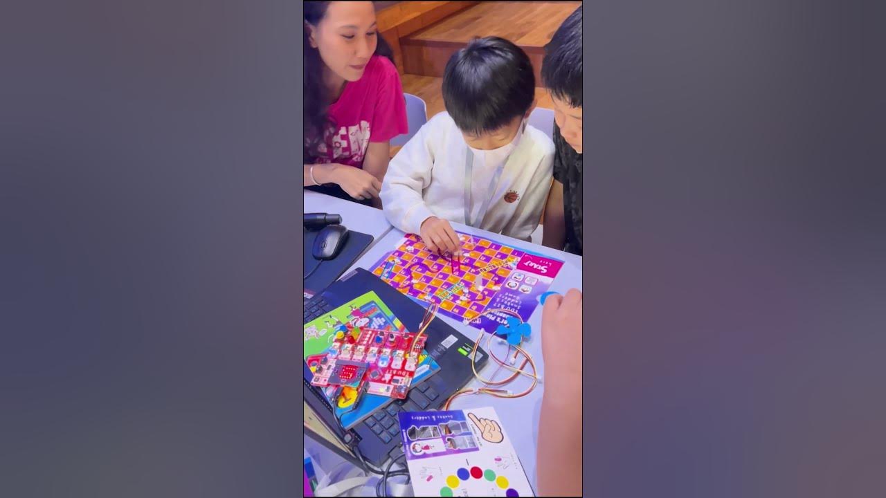 เรียนรู้การเขียนโปรแกรมควบคุมไมโครคอนโทรลเลอร์ง่ายๆ ด้วย Edubit Training And Project Kit Edubit