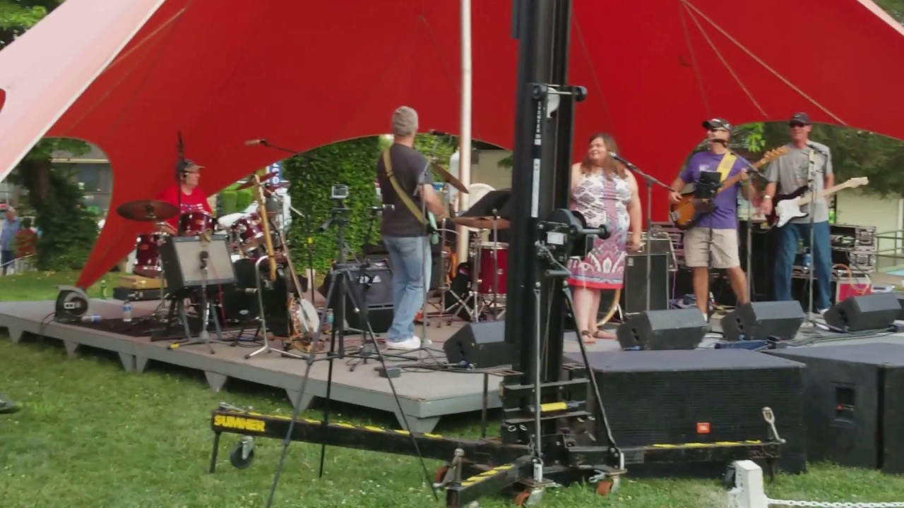 Love On The Brain TGIF Morganton NC - YouTube