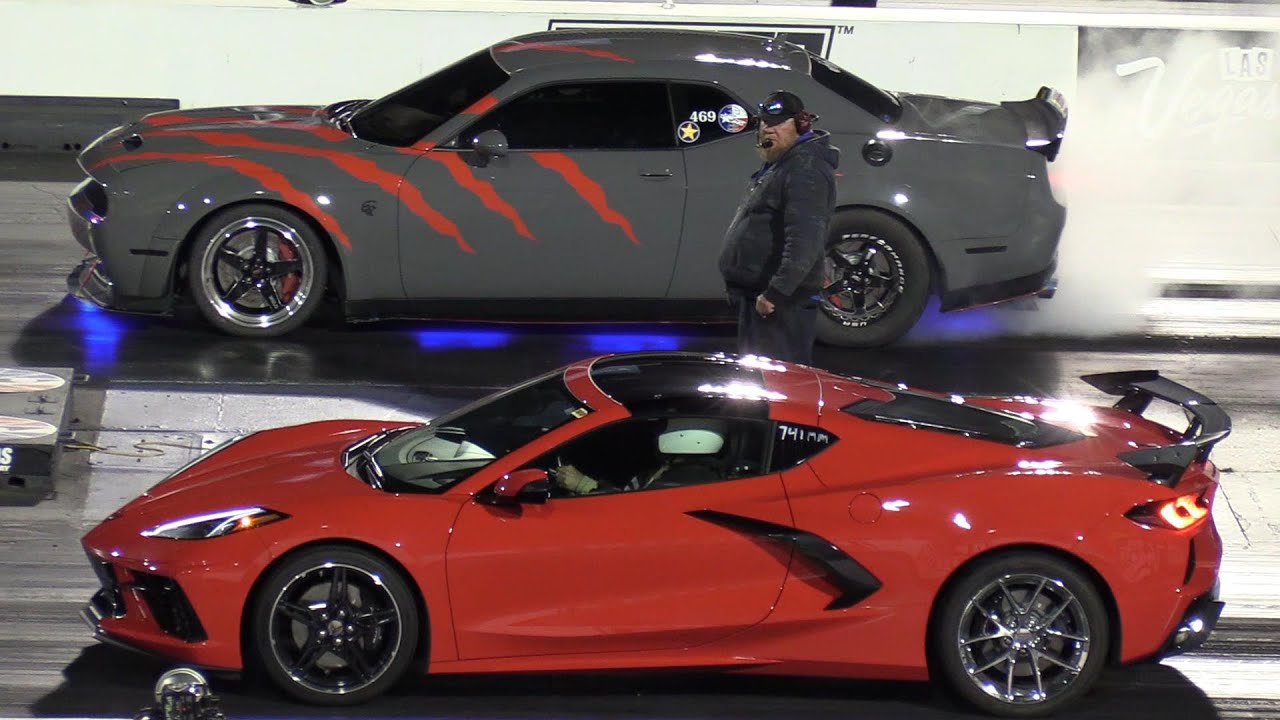 Hellcat vs C8 Corvette - drag racing - YouTube