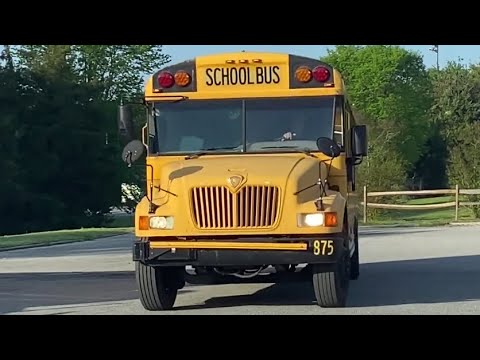 Bus 875 leaves the lot again (Reupload) - YouTube