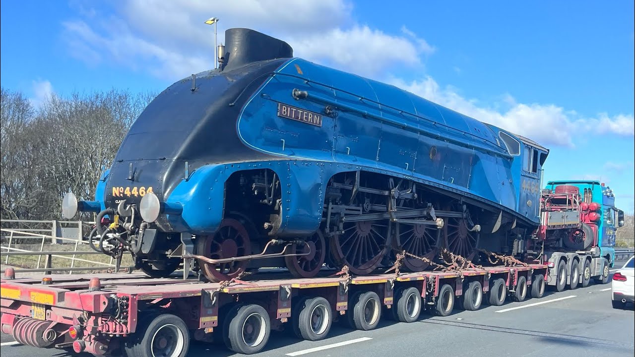 A4 BITTERN 4464 LNER on the move !!#railway#LNERA4#steamengine# ...