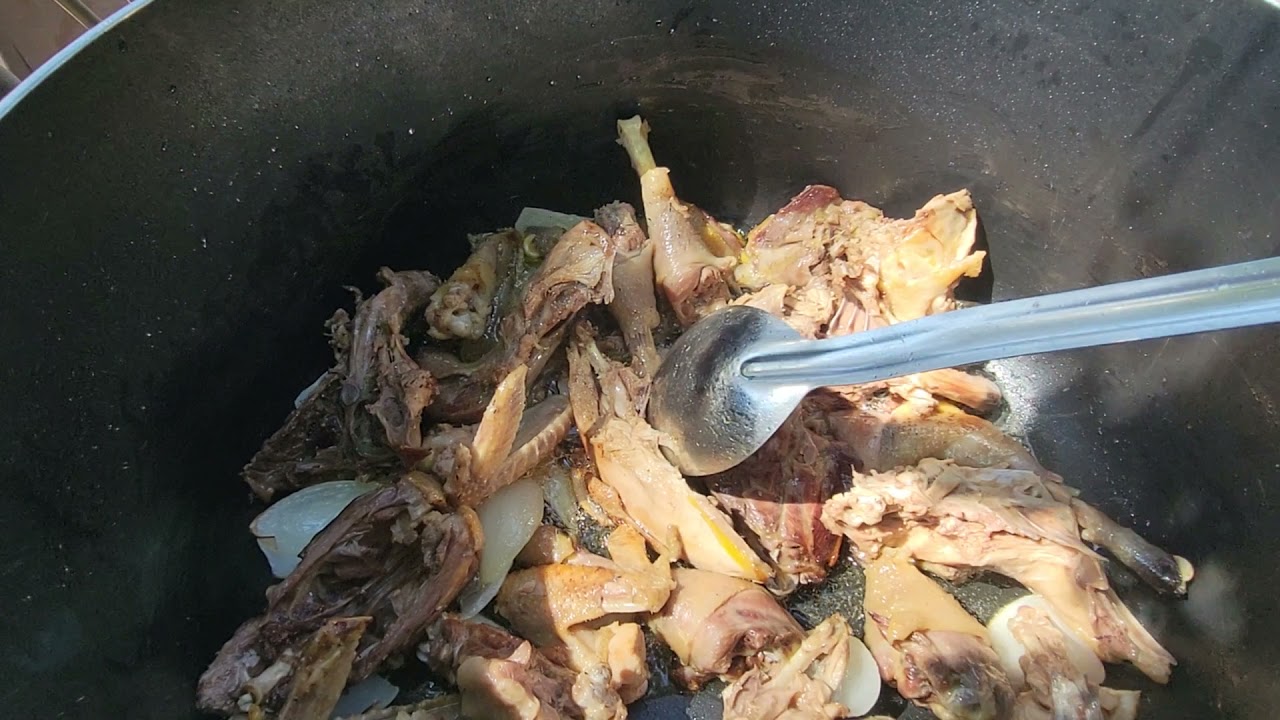 Gallinas de rancho en chile verde. Parte #2 - YouTube