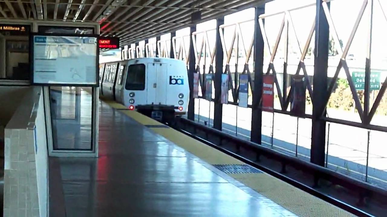 BART - Fremont & SFO Trains @ MacArthur Station - YouTube