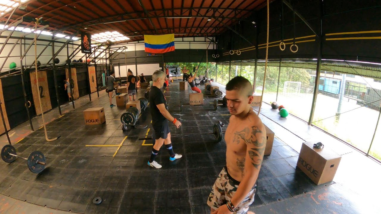Crossfit Armenia Colombia Pulso Box - YouTube