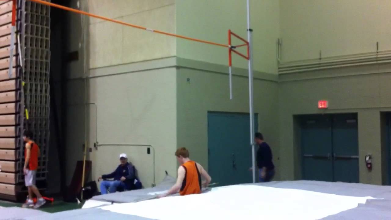 Luke pole vault dec 22 2013 - YouTube