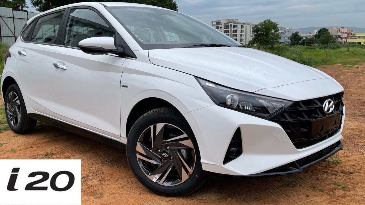 Hyundai i20 Asta(O)- Review | Premium Hatchback in the segment? - YouTube