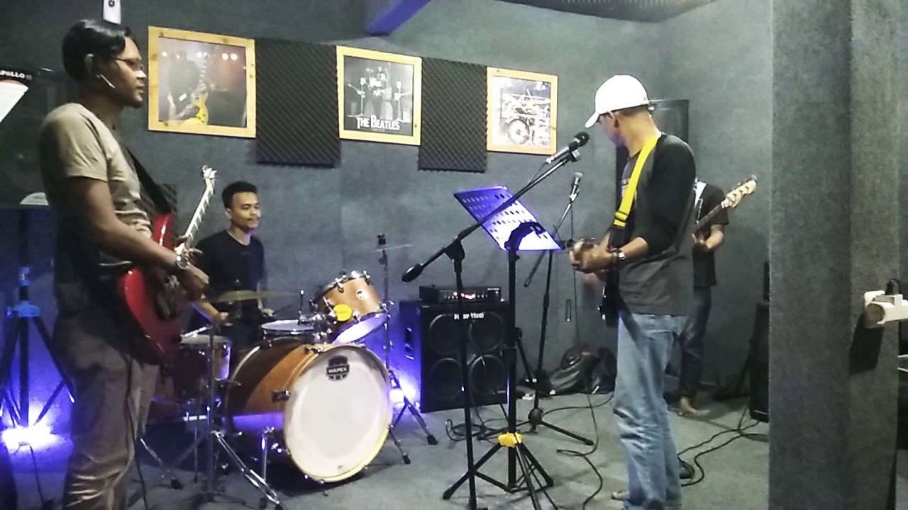 "Suntuk" by cavital band - YouTube