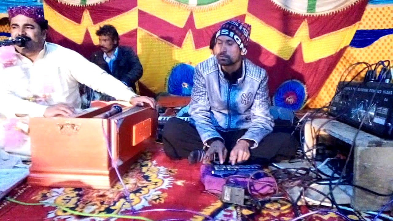 Singer: maqsood sanjrani Song: Zara Hath Chumma mida han pya thindai ...