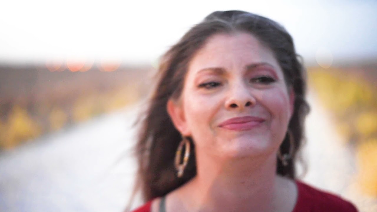 Leah Weber-DON'T give up on me(Official Music Video) - YouTube