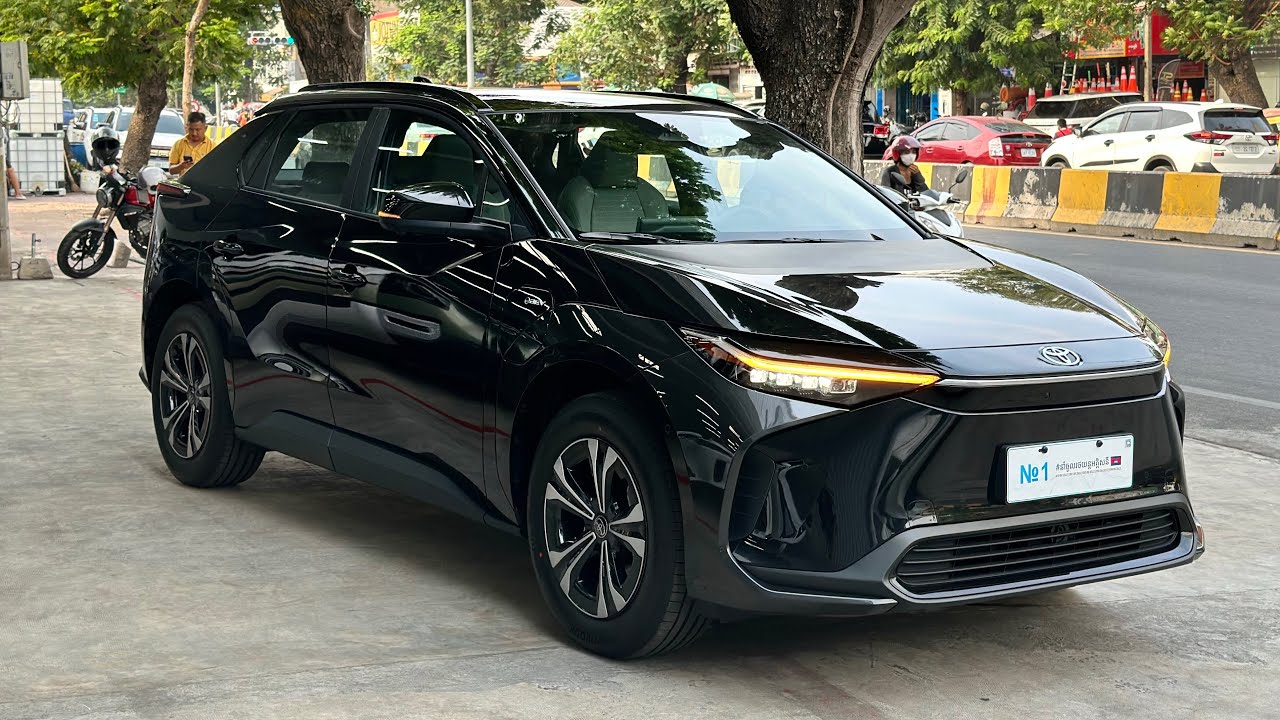 2024 Toyota bZ4X Full-Electric SUV Interior and Exterior - YouTube